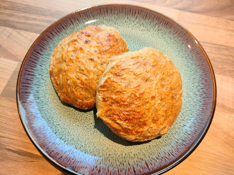 e-fri.dk - Boller med æble, havre og dadel